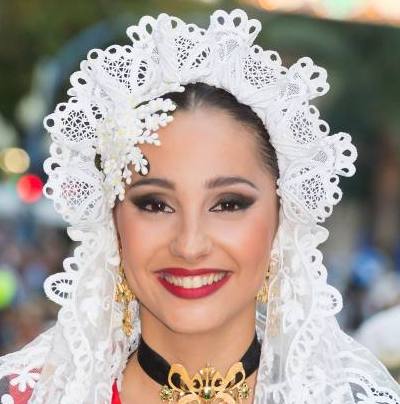 Laura Antón, candidata 2019 de la Hoguera La Cerámica | elfoguerer.com